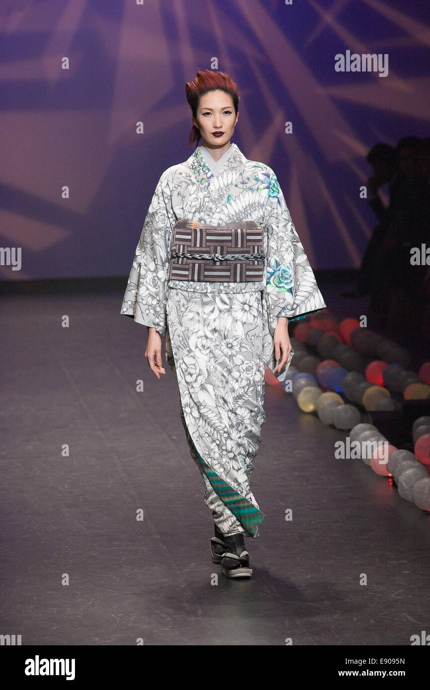 Tokyo, Japan. 16th Oct, 2014. JOTARO SAITO Spring/Summer 2015 - Tokyo ...