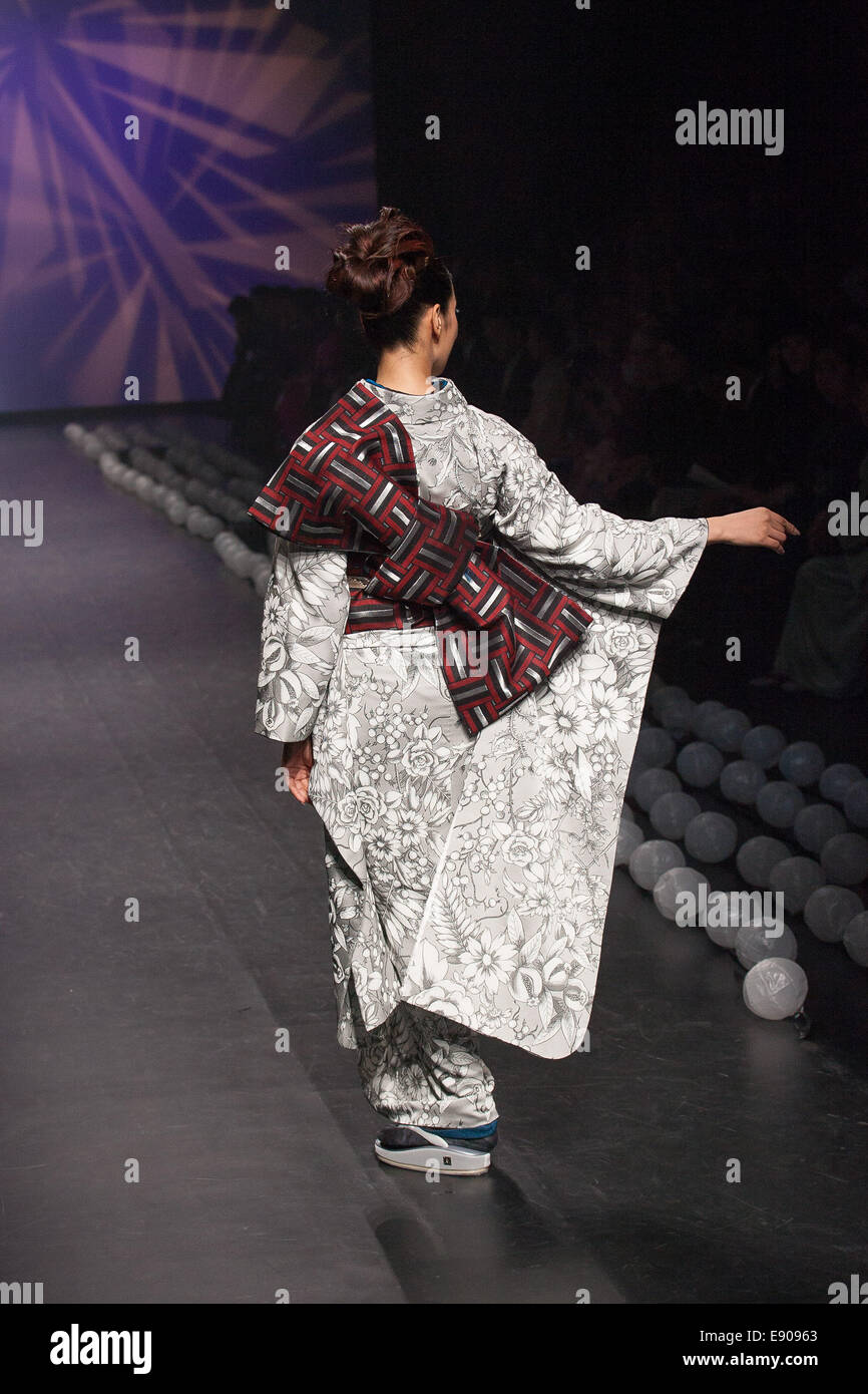 Tokyo, Japan. 16th Oct, 2014. JOTARO SAITO Spring/Summer 2015 - Tokyo ...