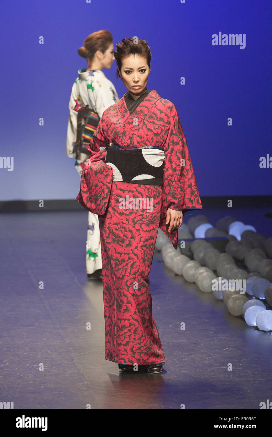 Tokyo, Japan. 16th Oct, 2014. JOTARO SAITO Spring/Summer 2015 - Tokyo ...
