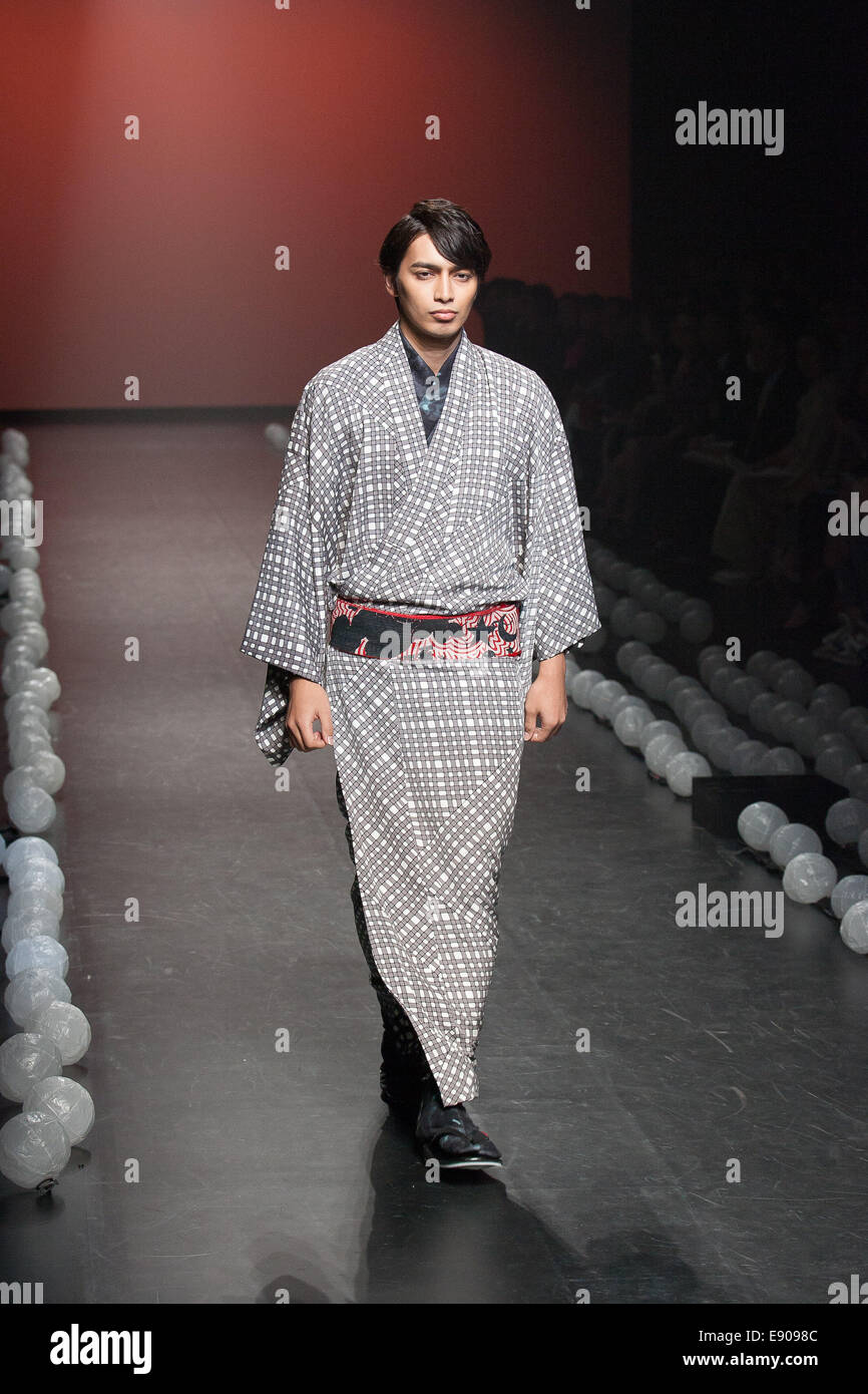 Tokyo, Japan. 16th Oct, 2014. JOTARO SAITO Spring/Summer 2015 - Tokyo ...