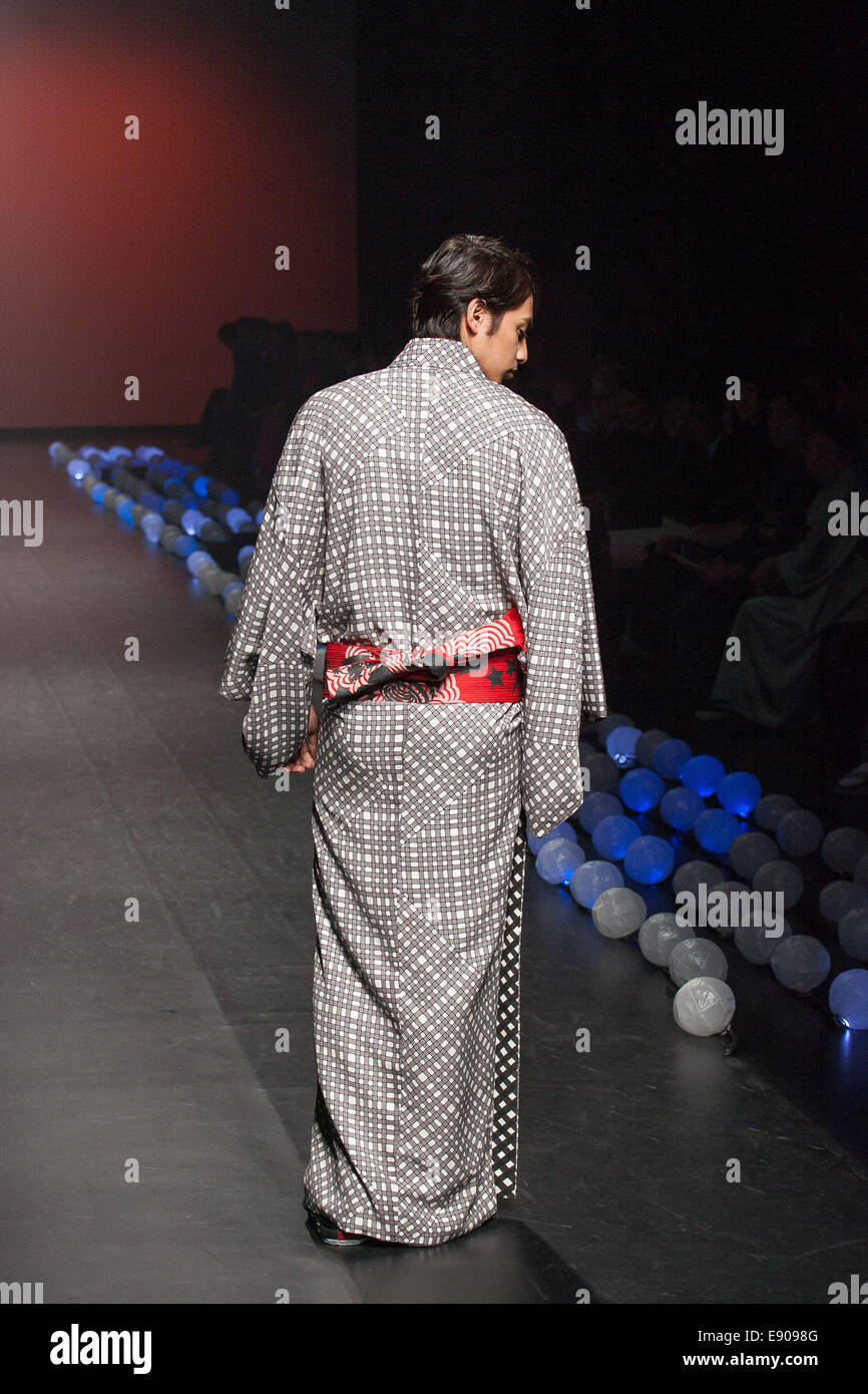 Tokyo, Japan. 16th Oct, 2014. JOTARO SAITO Spring/Summer 2015 - Tokyo ...
