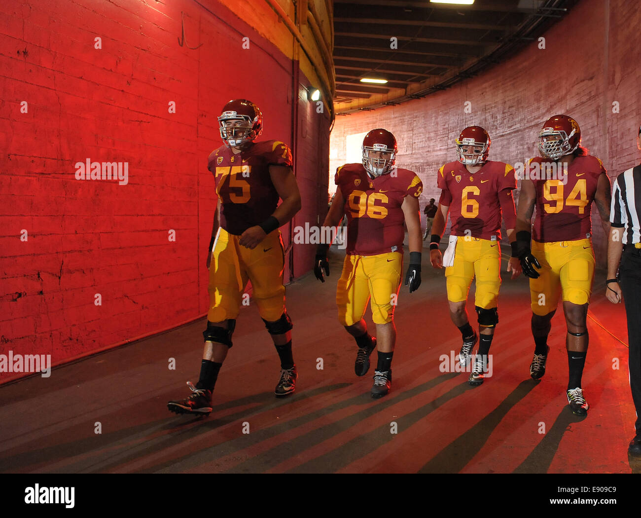 August 30, 2014, Los Angeles, CA...USC Trojans quarterback (6) Cody ...