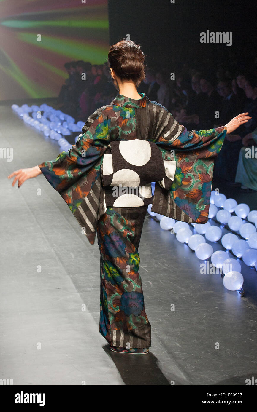 Tokyo, Japan. 16th Oct, 2014. JOTARO SAITO Spring/Summer 2015 - Tokyo ...