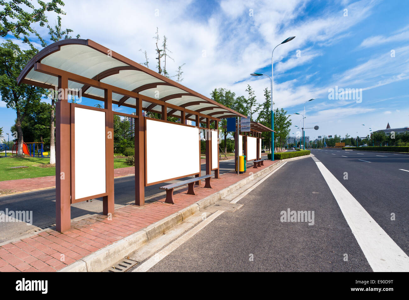 Empty bus shelter poster hi-res stock photography and images - Alamy