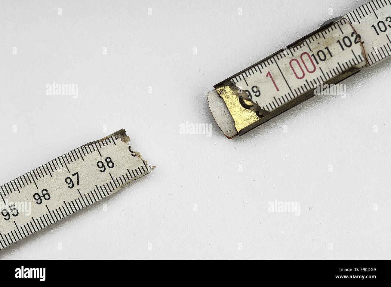 Broken ruler hi-res stock photography and images - Alamy