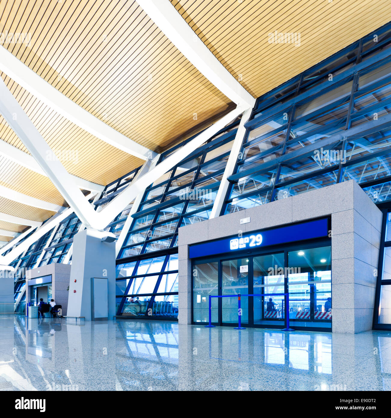 walkway of airport Stock Photo - Alamy