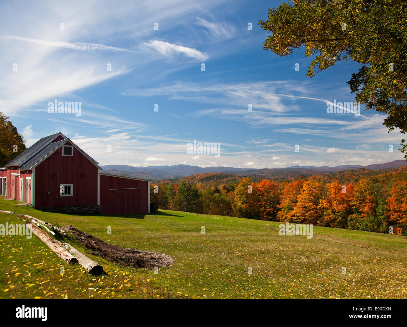 Autumn In Vermont High Resolution Stock Photography and Images - Alamy