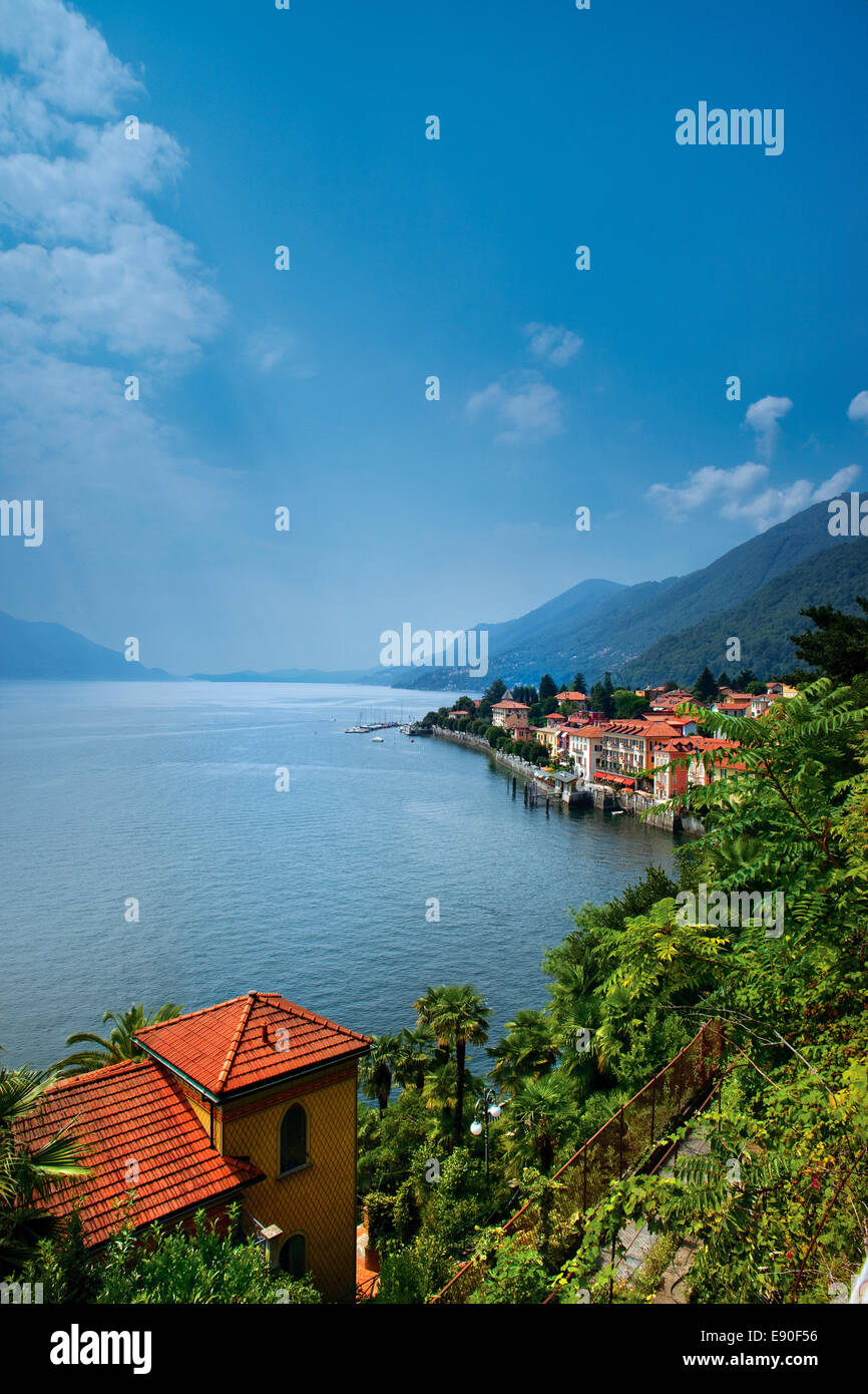 Aerial view of the maggiore lake hi-res stock photography and images ...