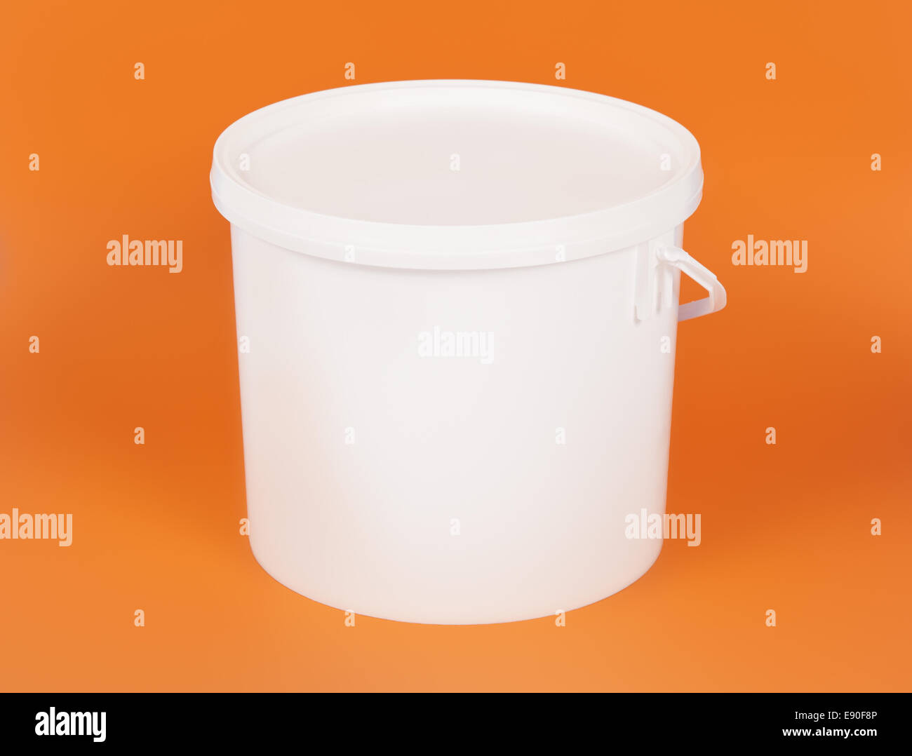 Plastic paint bucket with lid hi-res stock photography and images - Alamy