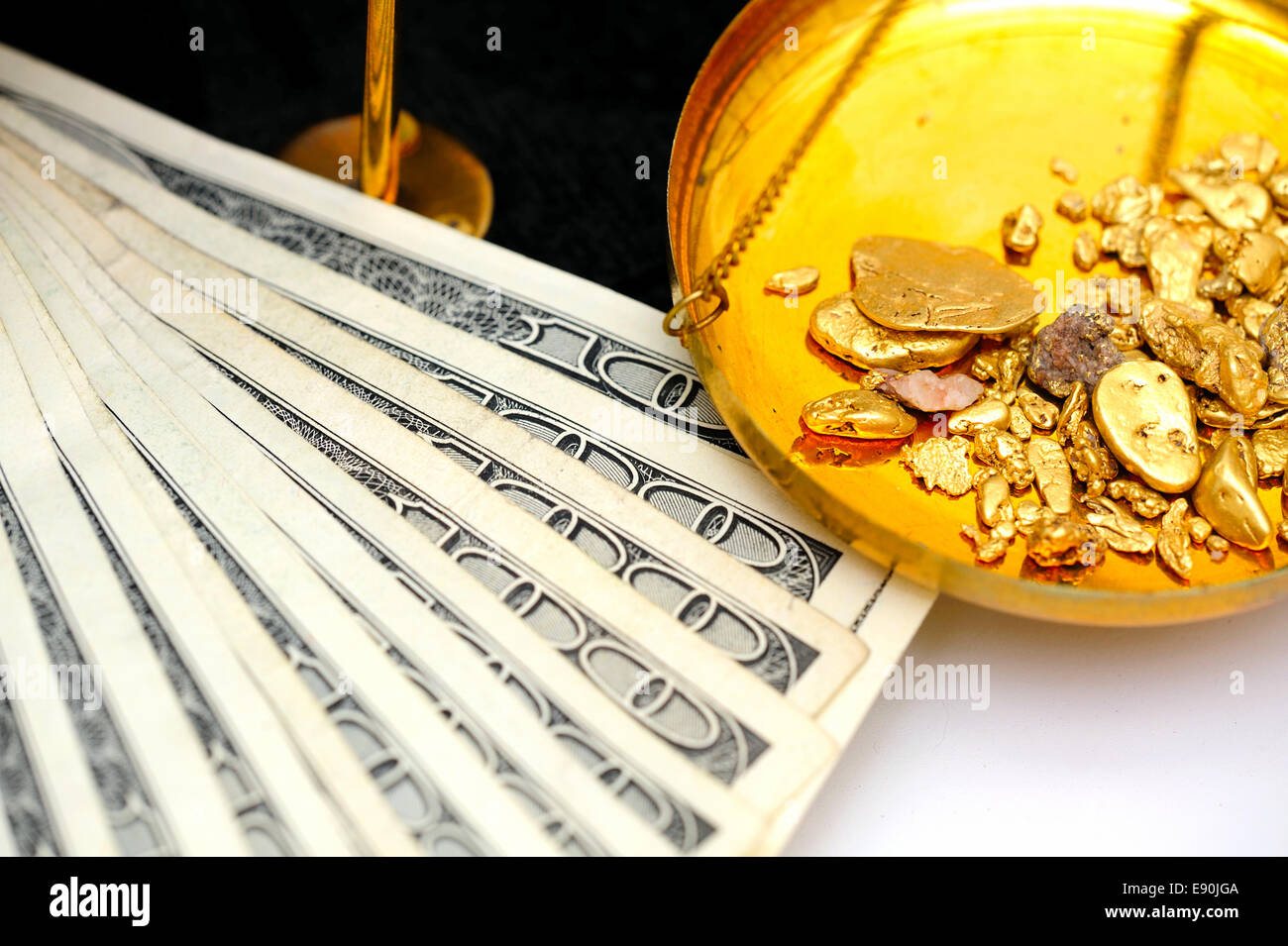 Raw gold hi-res stock photography and images - Alamy