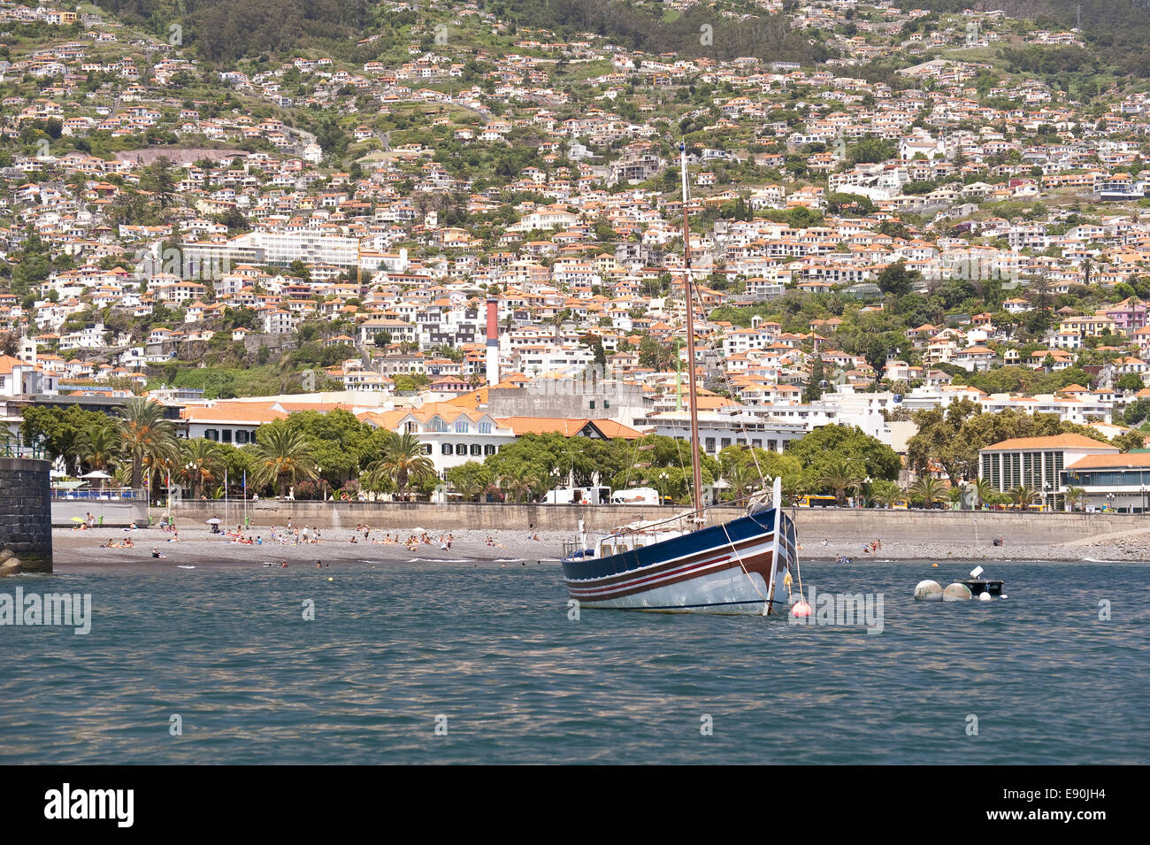 Madeira marina waves hi-res stock photography and images - Alamy