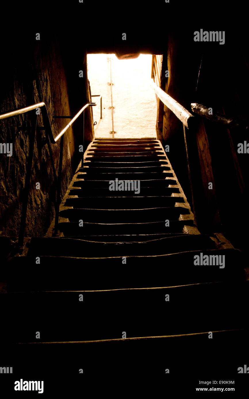 Creepy steps stairs hi-res stock photography and images - Alamy