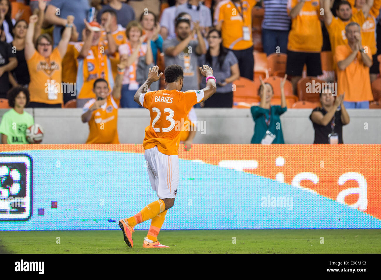 Houston, Texas, USA. 16th Oct, 2014. Houston Dynamo forward Giles ...