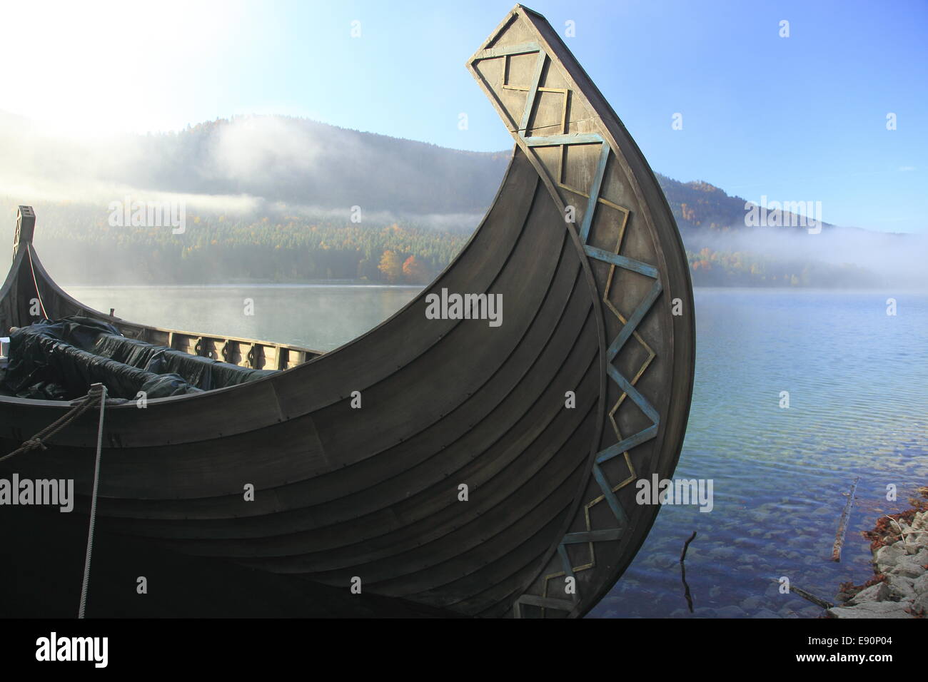 Wikinger boat hi-res stock photography and images - Alamy