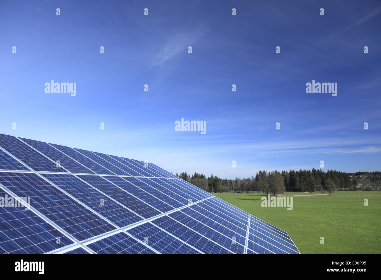 Photovoltaik feld hi-res stock photography and images - Alamy