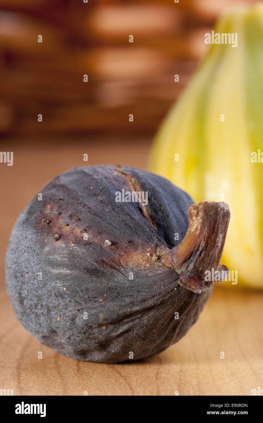 Striped fig hi-res stock photography and images - Alamy