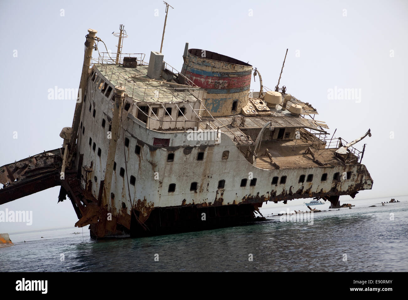 Sunken Russian ship Stock Photo - Alamy