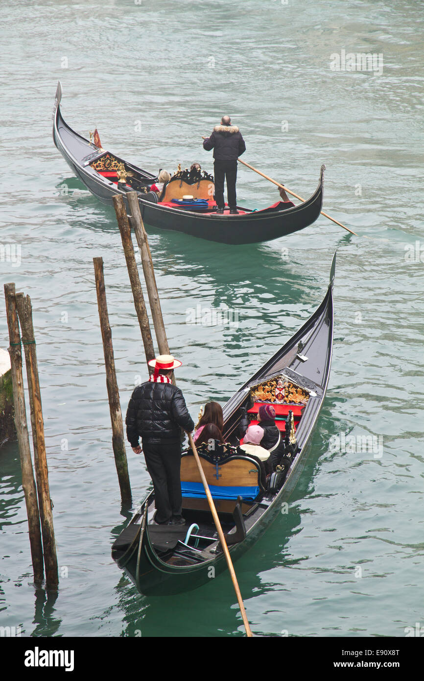 Gondeln gondola gondolas hi-res stock photography and images - Alamy