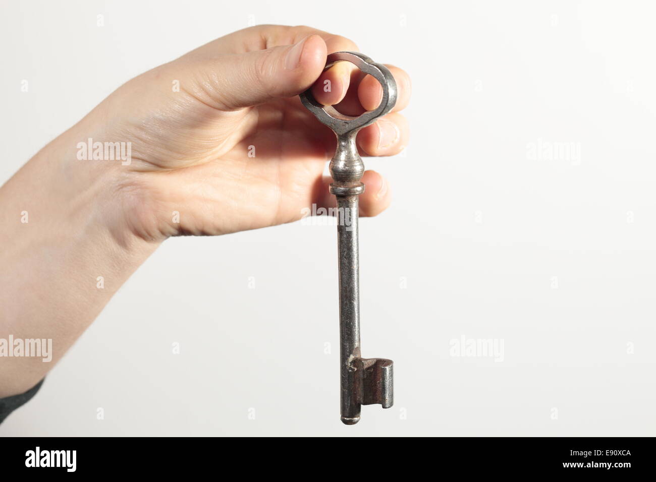 key in hand Stock Photo - Alamy