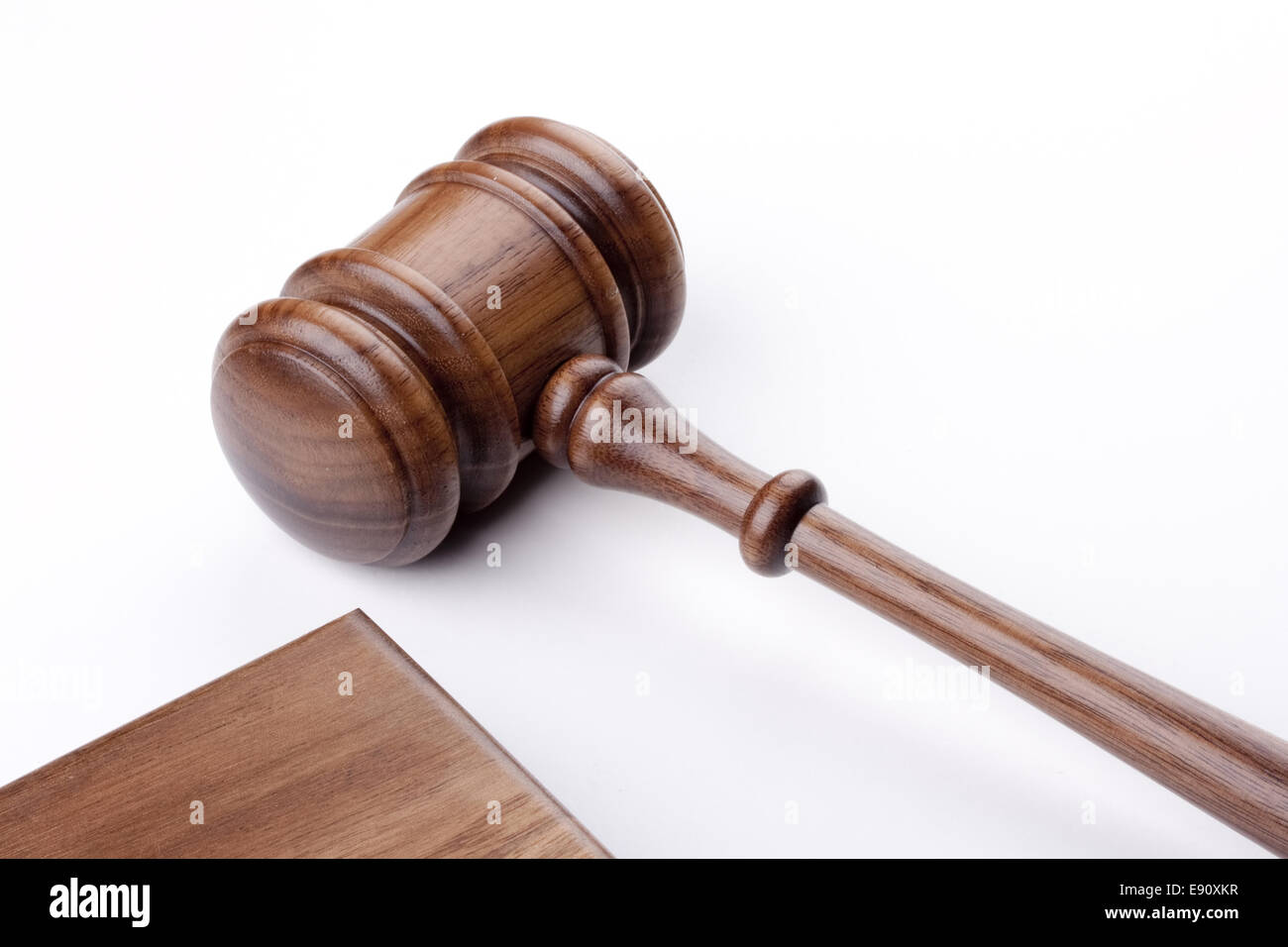 Justice hammer cutout hi-res stock photography and images - Alamy
