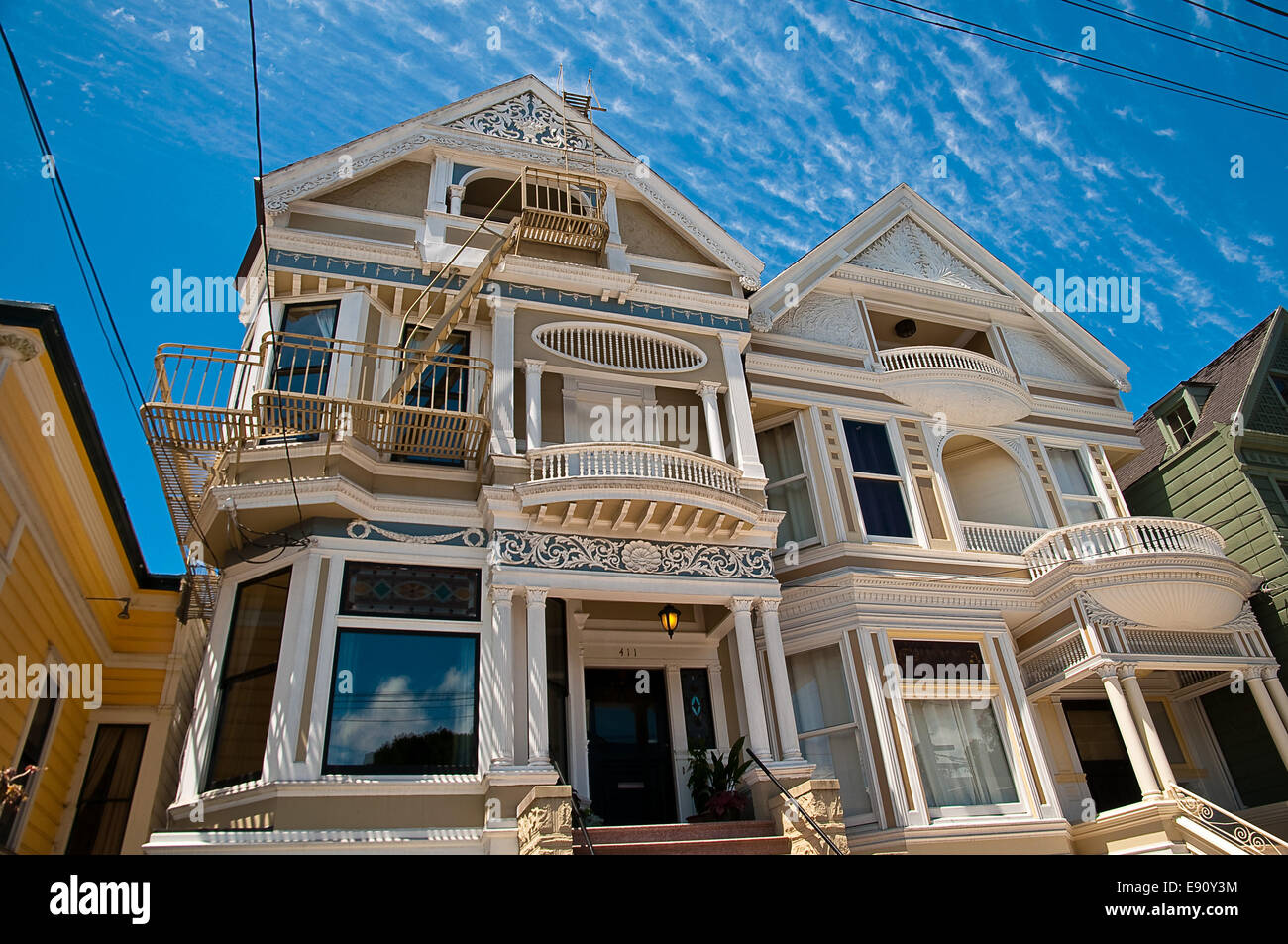 Veranda fassade hi-res stock photography and images - Alamy