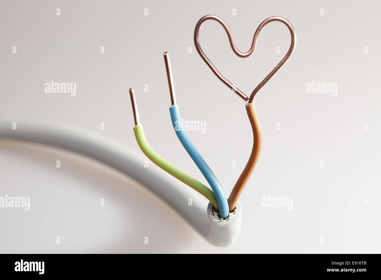 heart and wire Stock Photo - Alamy