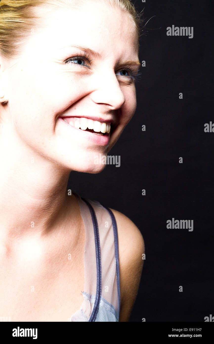 Smile profil hi-res stock photography and images - Alamy