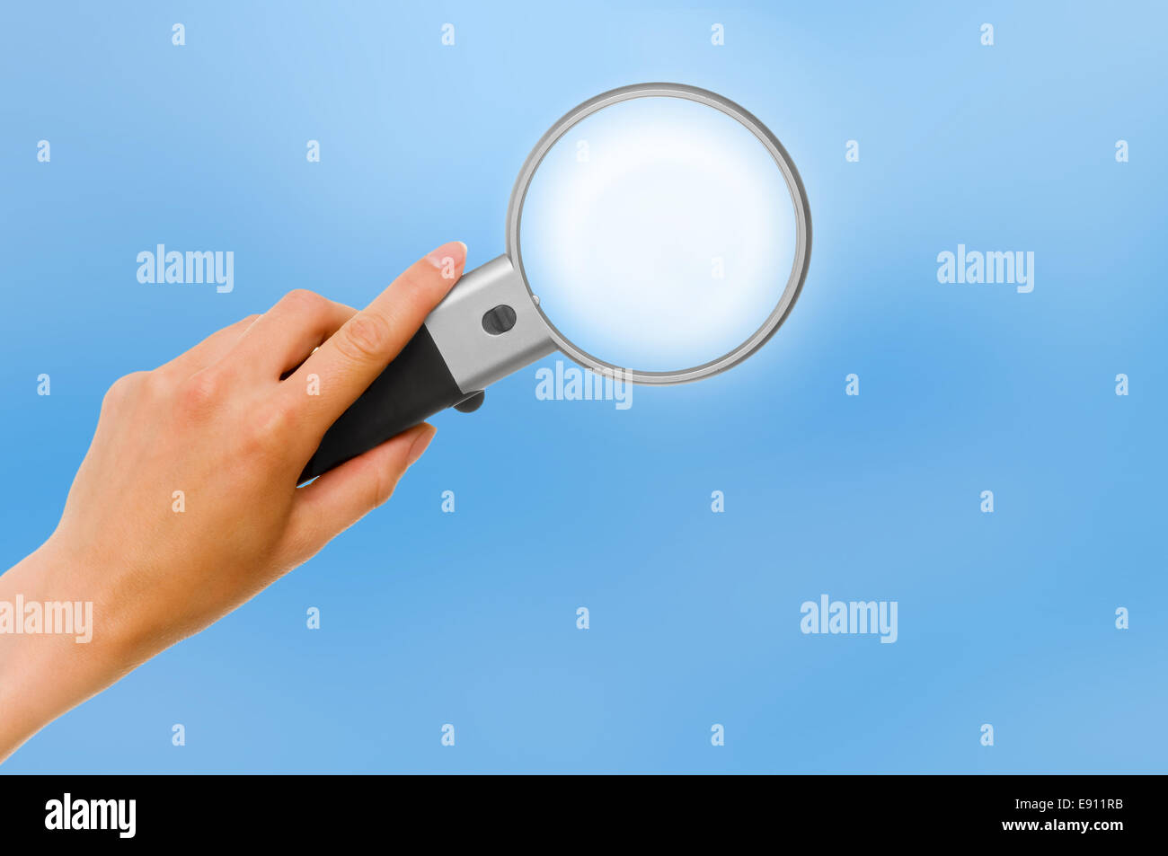Magnifying glas hi-res stock photography and images - Alamy