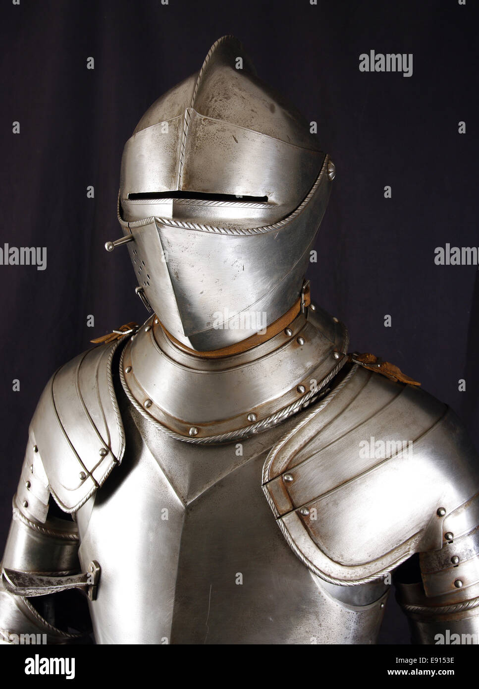 Iron armour hi-res stock photography and images - Alamy