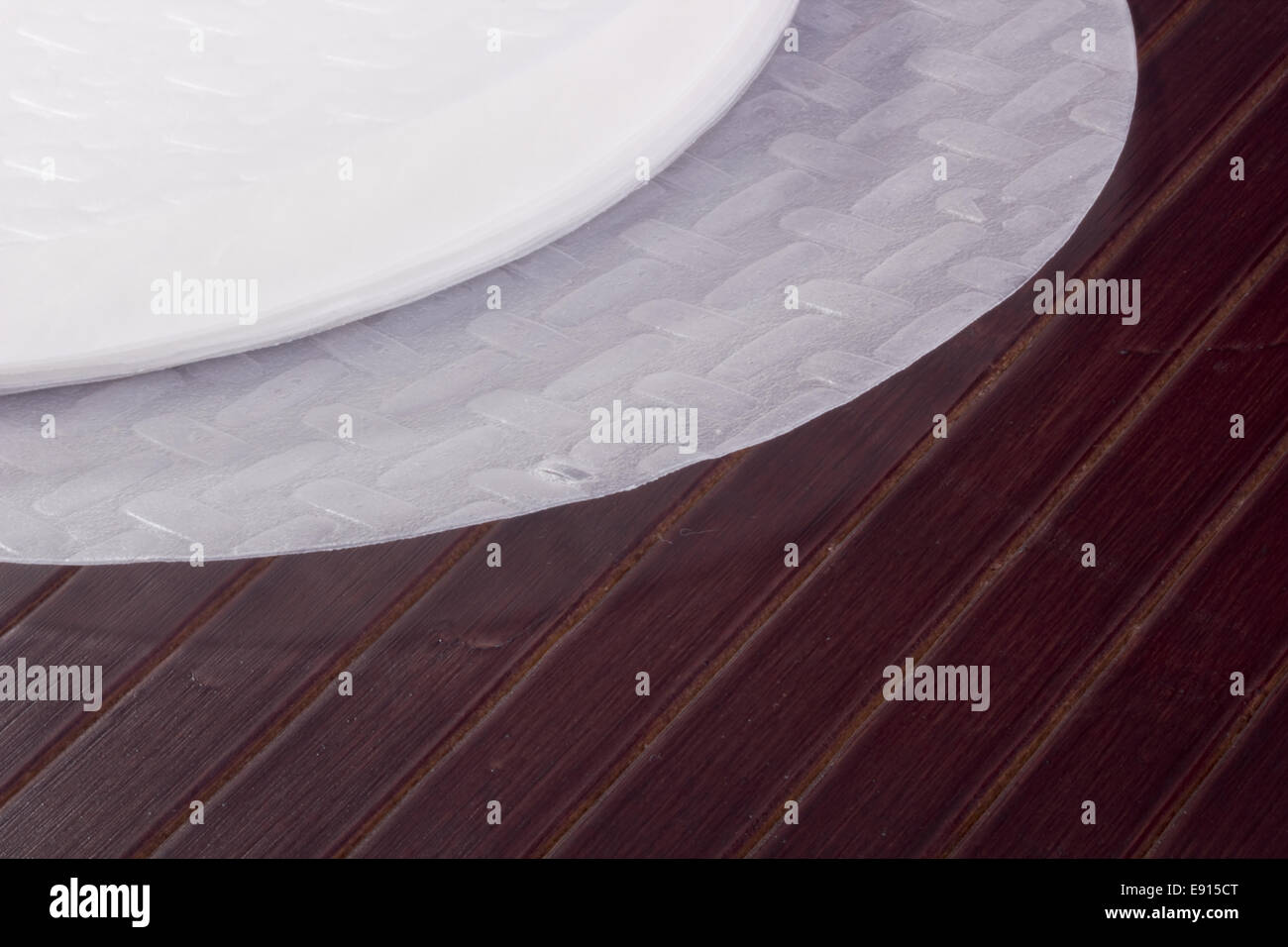 Edible rice paper hi-res stock photography and images - Alamy