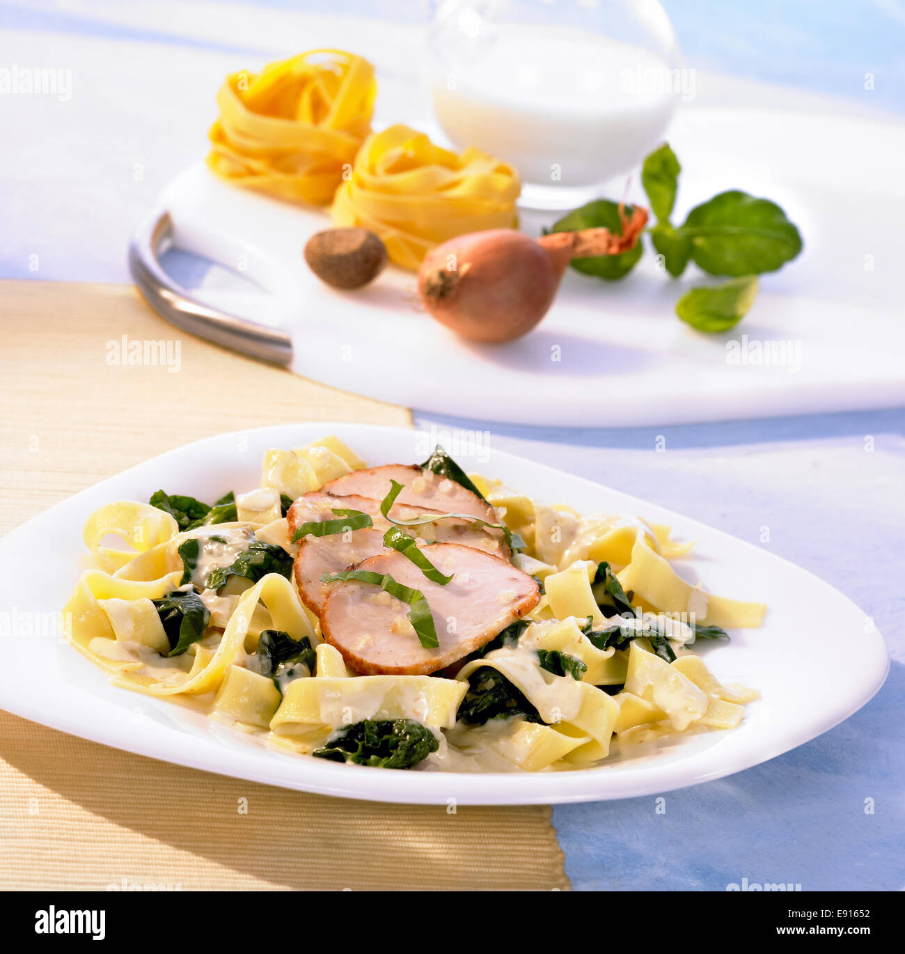 Spinat pasta hi-res stock photography and images - Alamy