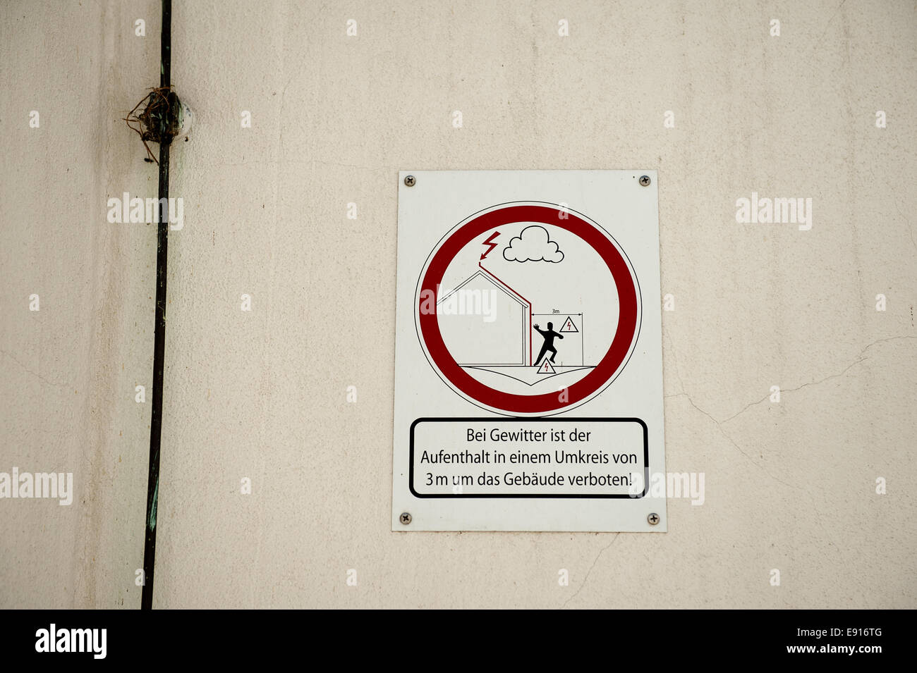 Lightning rod with lightning hi-res stock photography and images - Alamy