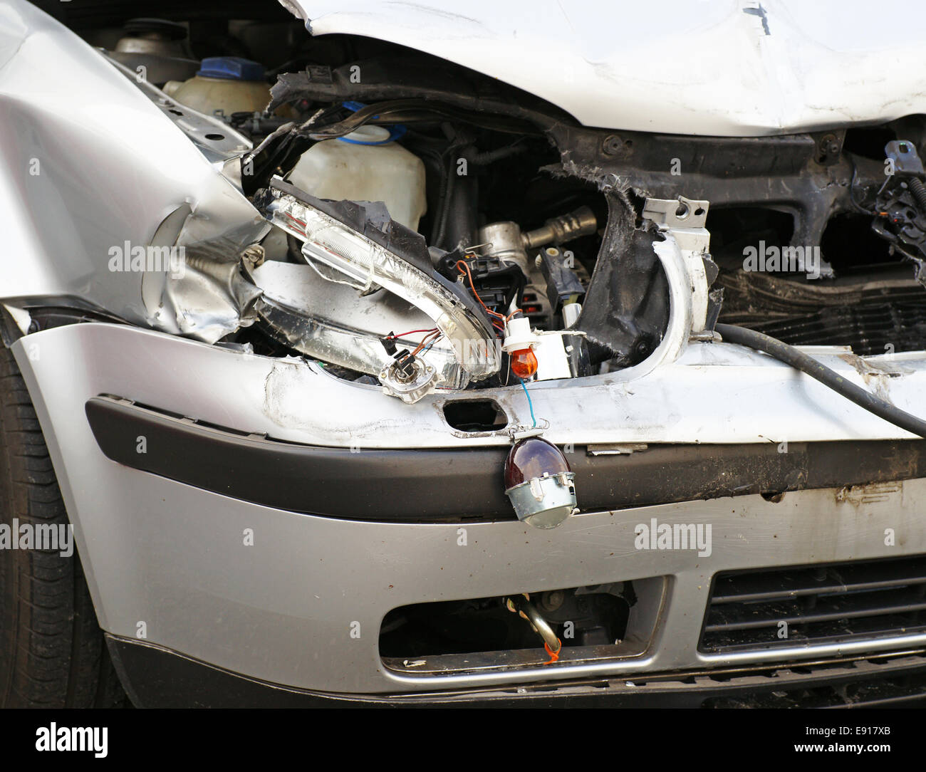 Autounfall blechschaden hi-res stock photography and images - Alamy