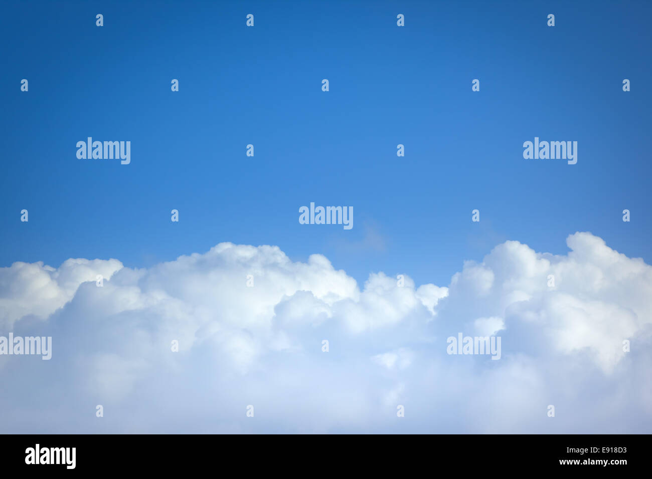 Flight over the top hi-res stock photography and images - Alamy