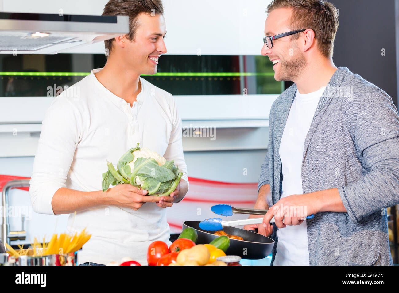Kitchen meat hi-res stock photography and images - Alamy