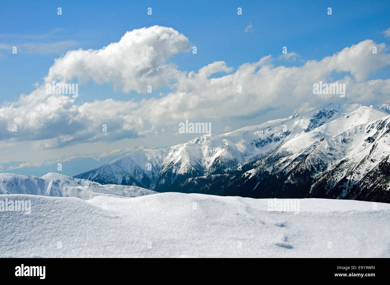 pictures of mountains in the winter scenery Stock Photo - Alamy
