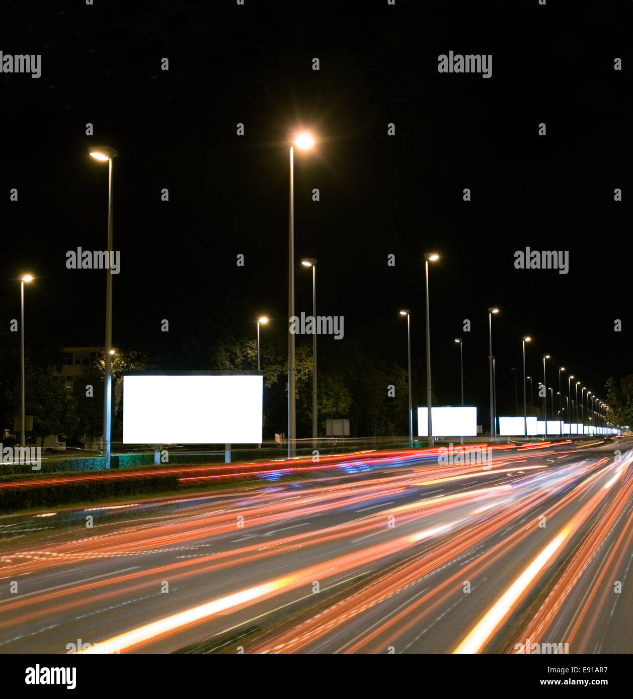 Commercial billboards hi-res stock photography and images - Alamy