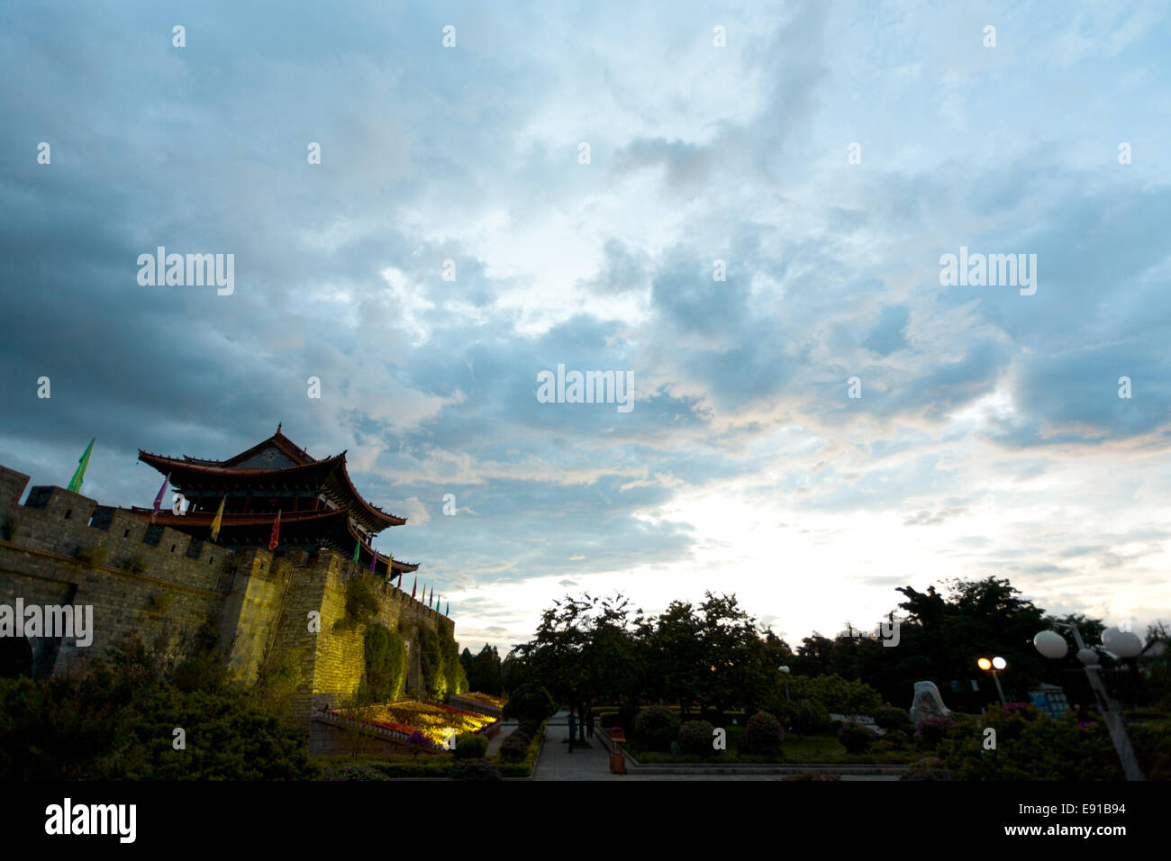 Beautiful chinese architecture hi-res stock photography and images - Alamy