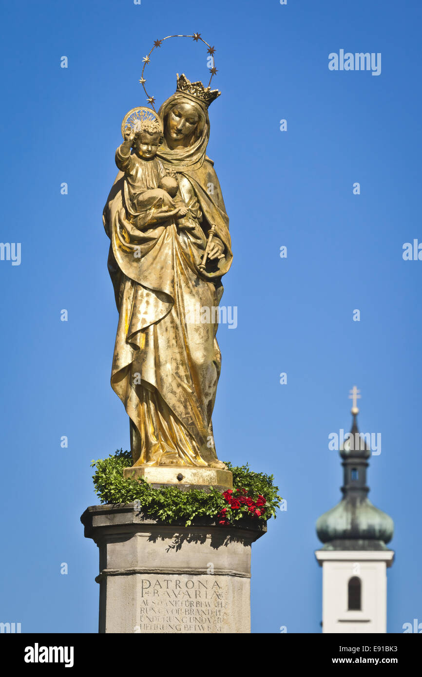 Maria Statue Tutzing Stock Photo - Alamy