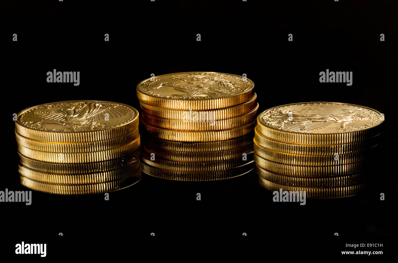 Gold coin stack hi-res stock photography and images - Alamy