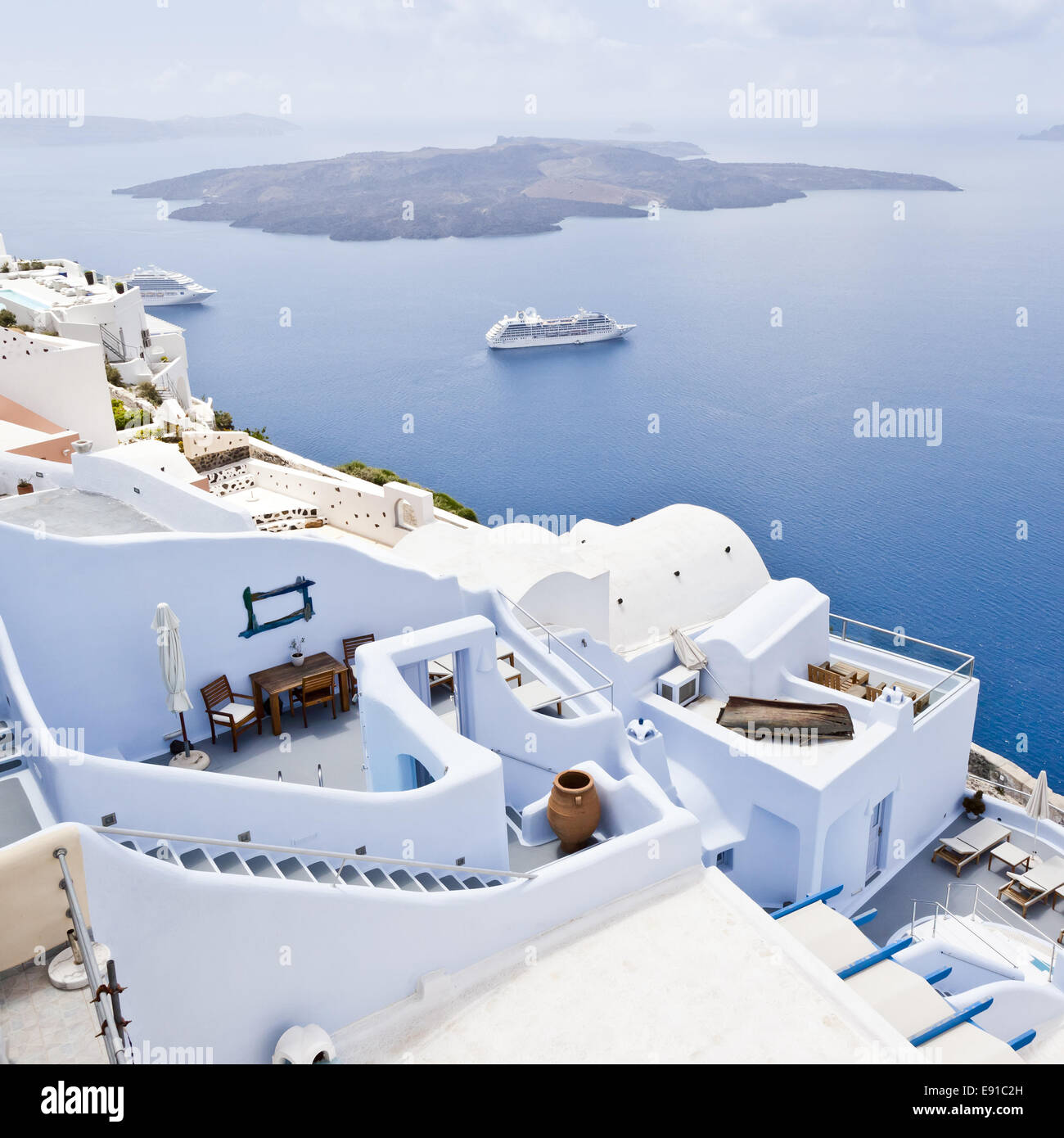 Style architectural santorini hi-res stock photography and images - Alamy