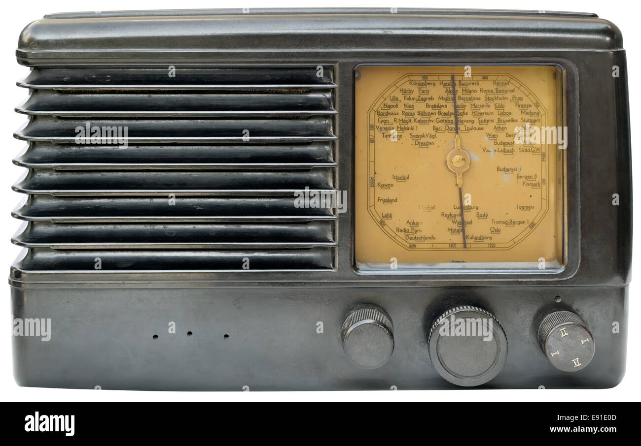 Old radio equipment hi-res stock photography and images - Alamy