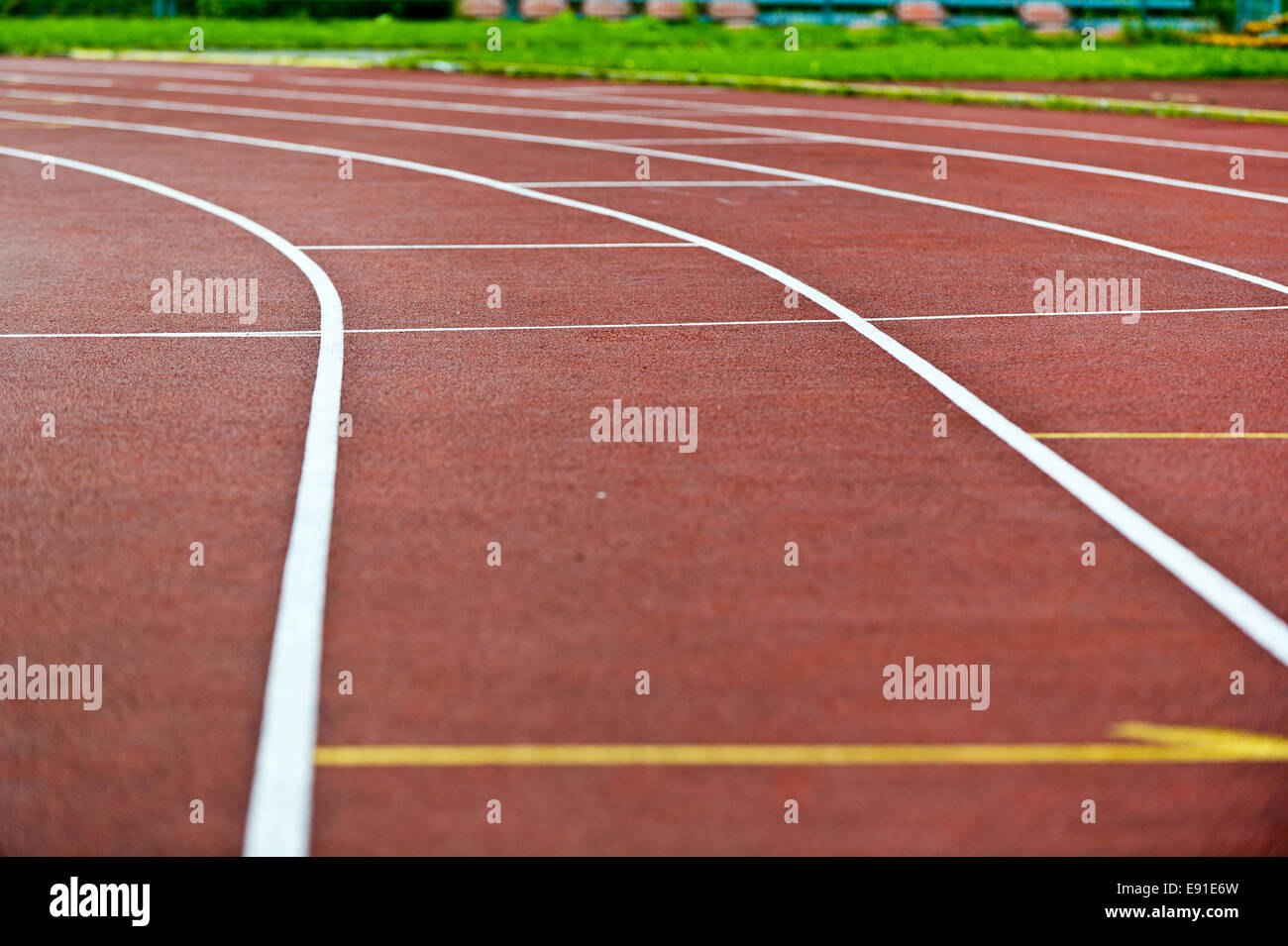 Tartanbahn hi-res stock photography and images - Alamy