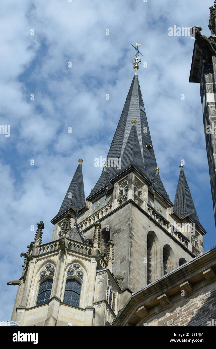 Aachen germany cathedral hi-res stock photography and images - Alamy