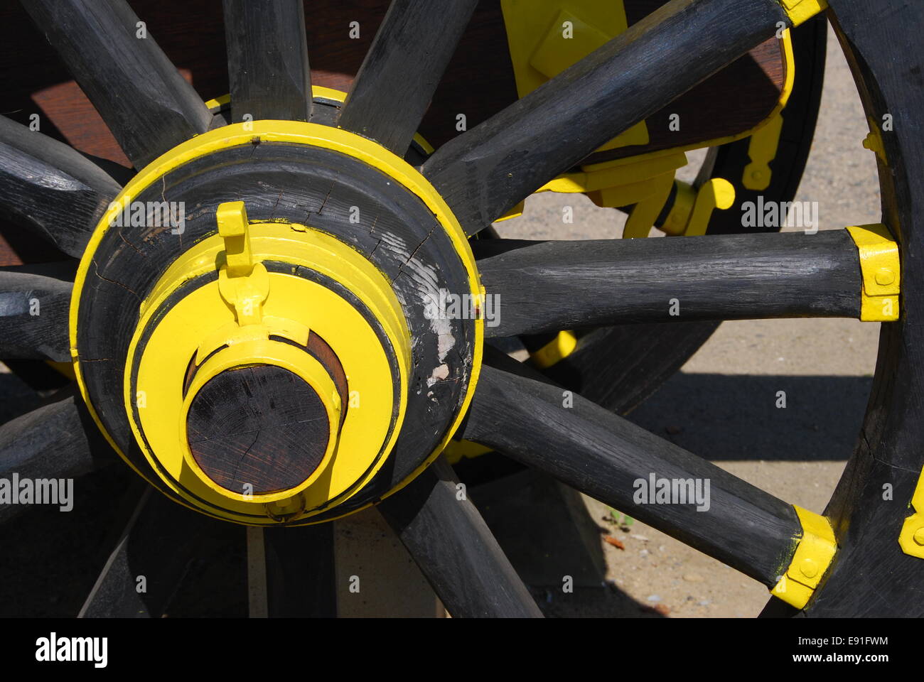 Gun carriage wheel hi-res stock photography and images - Alamy