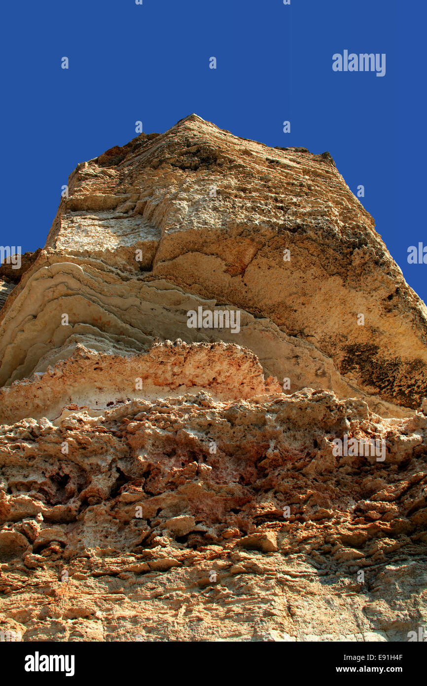High rocky cliffs hi-res stock photography and images - Alamy