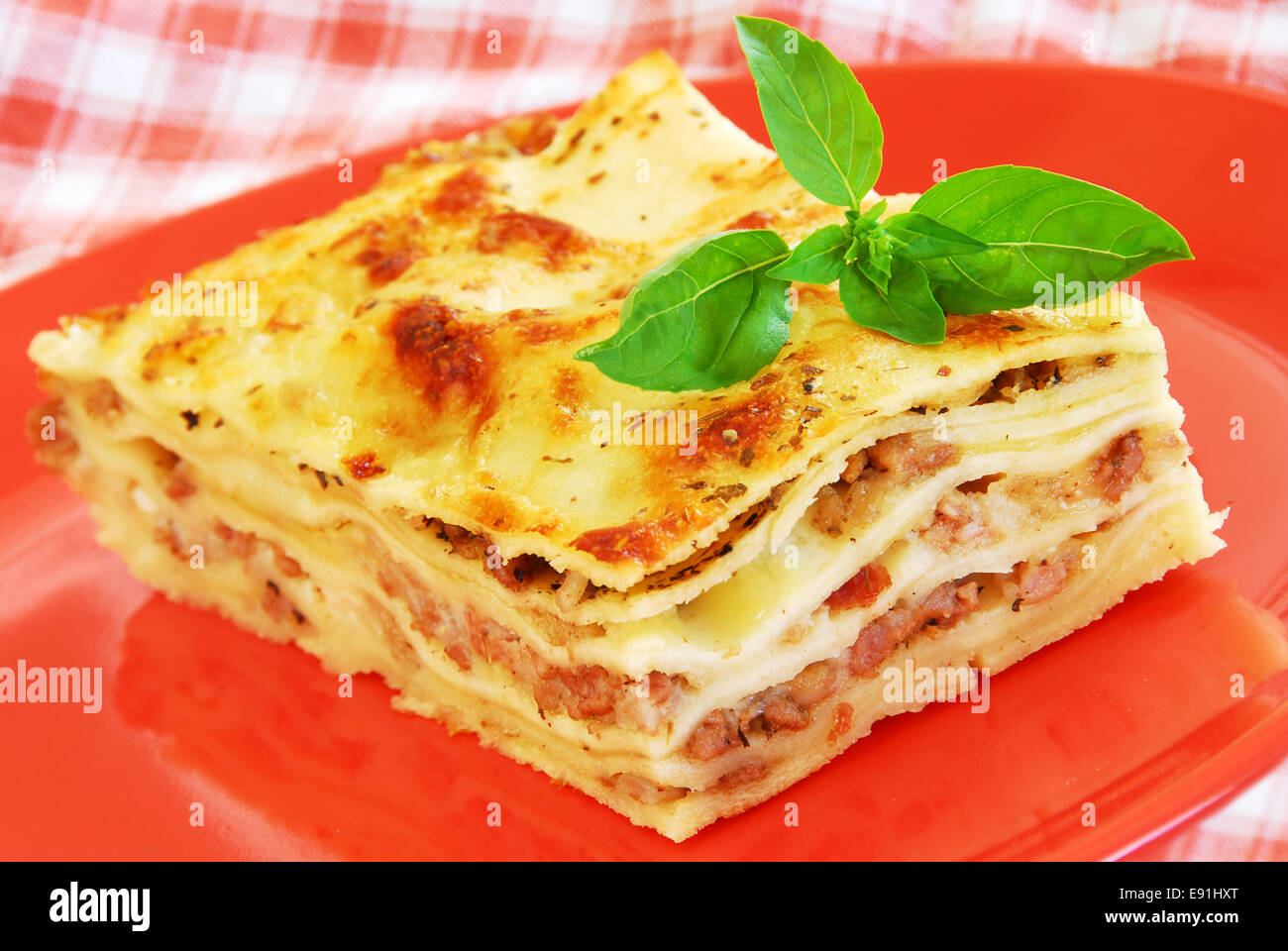 Baking dish prepared lasagna hi-res stock photography and images - Alamy