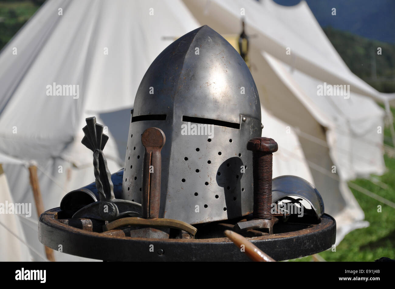 Knights helmet arms hi-res stock photography and images - Alamy