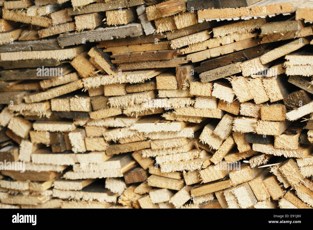 Holzstapel hintergrund hi-res stock photography and images - Alamy