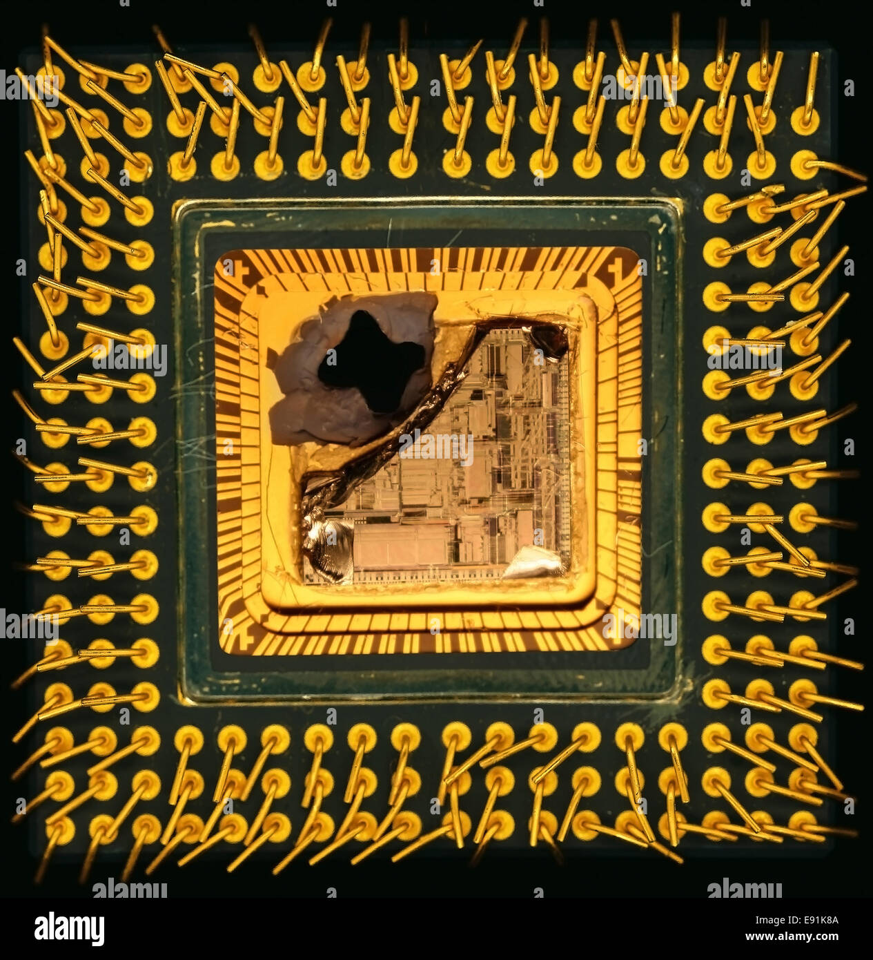 Microprocessor chip hi-res stock photography and images - Alamy